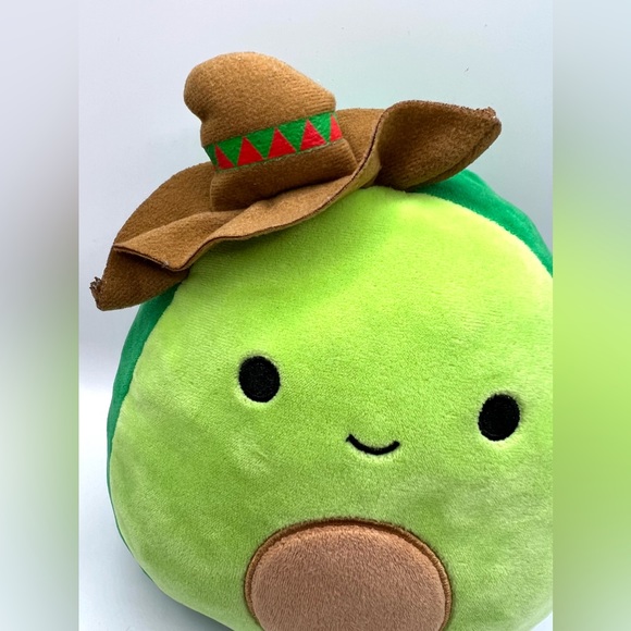 Kellytoy | Toys | Kellytoy Squishmallow Austin The Avocado In Sombrero ...
